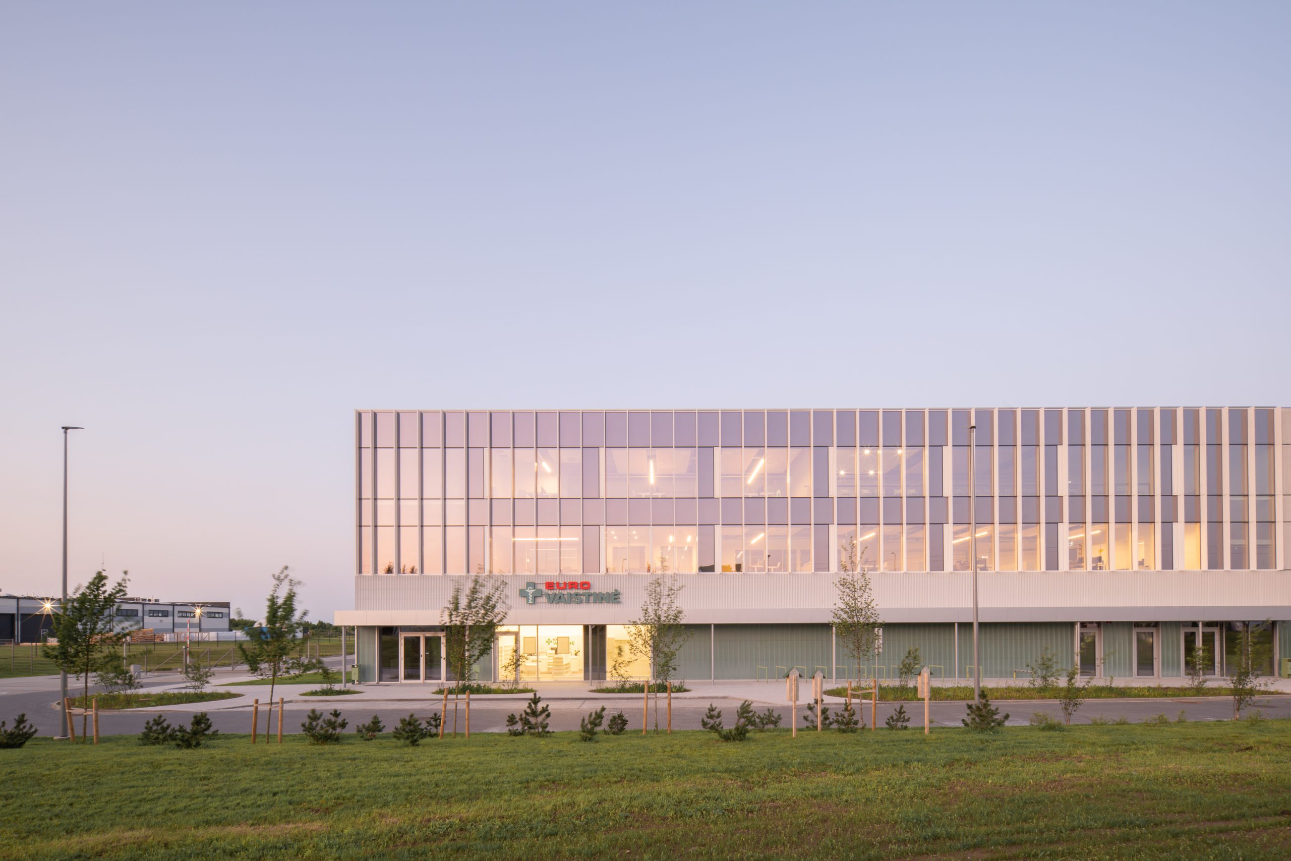 Eurovaistinė Logistics Center, Vilnius - 2L architects